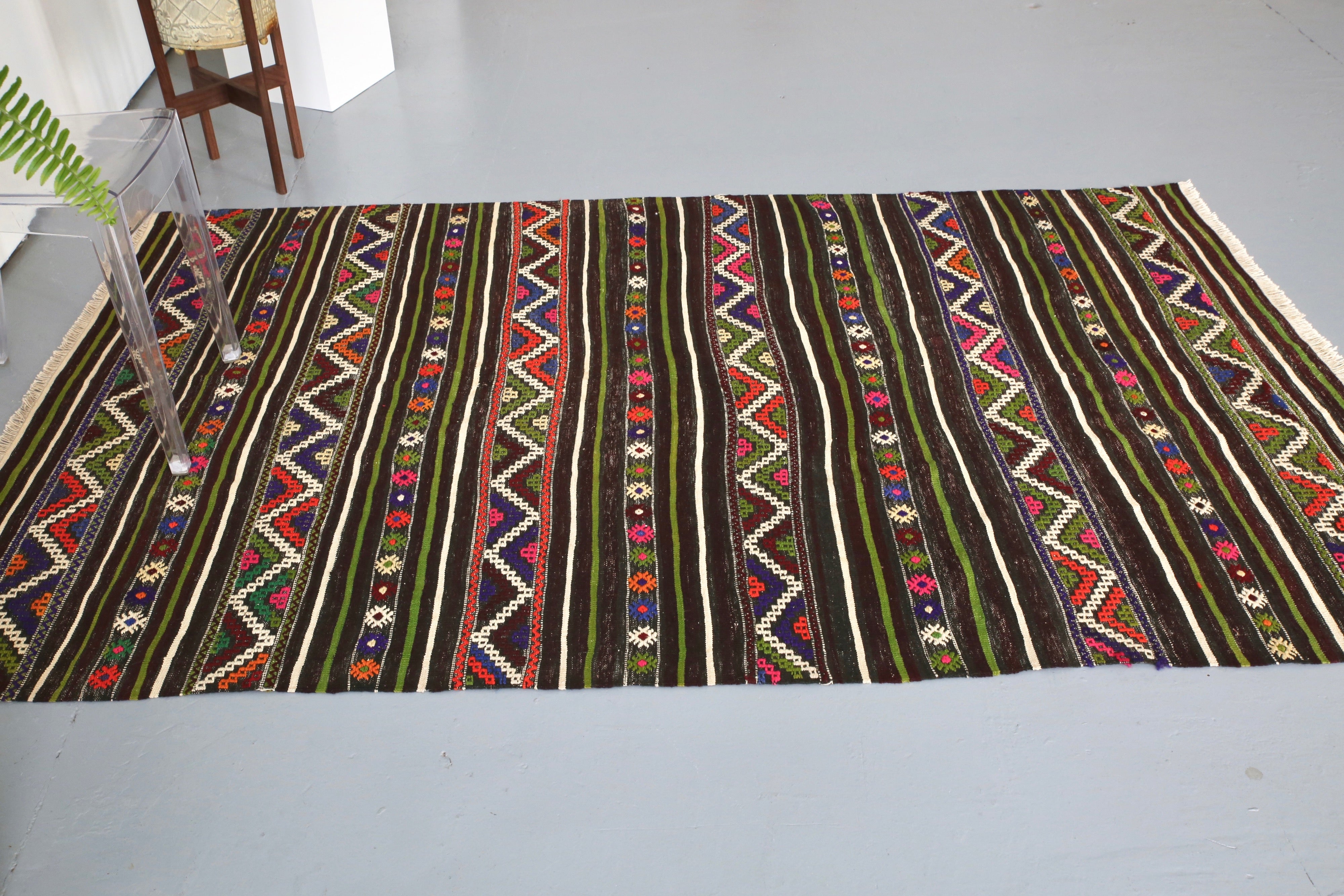 Vintage Anatolian Cicim Kilim Rug